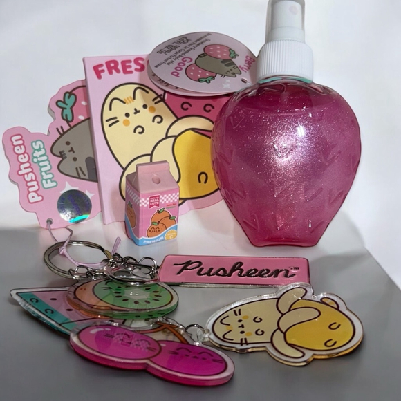 Pusheen | Accessories | Pusheen Fruit Themed Cat Gift Set Bundle ...